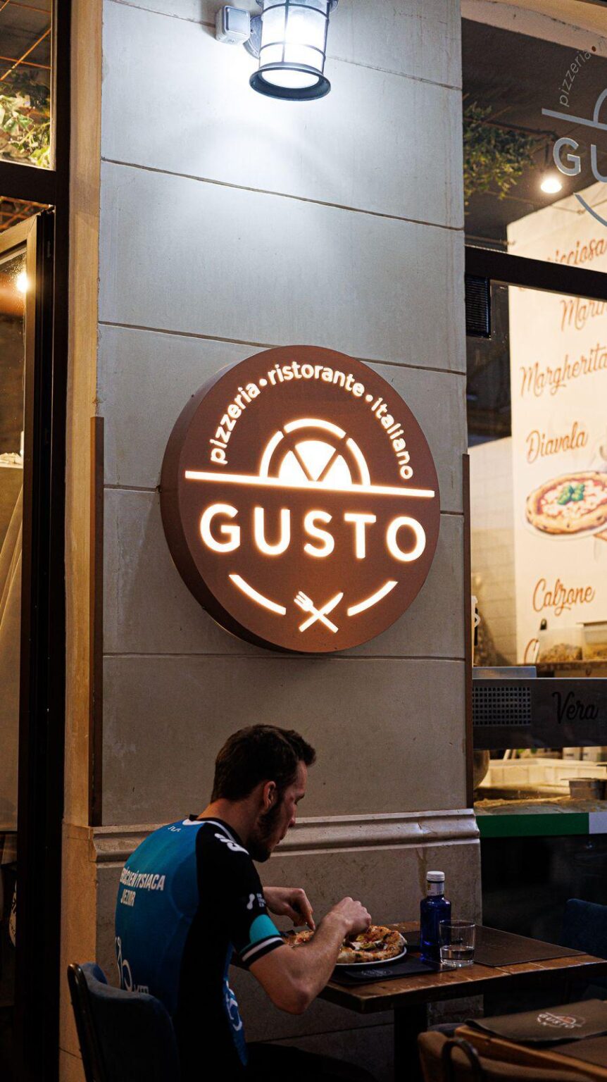 RESTAURANTE PIZZERÍA GUSTO - RESTAURANTE PIZZERÍA GUSTO